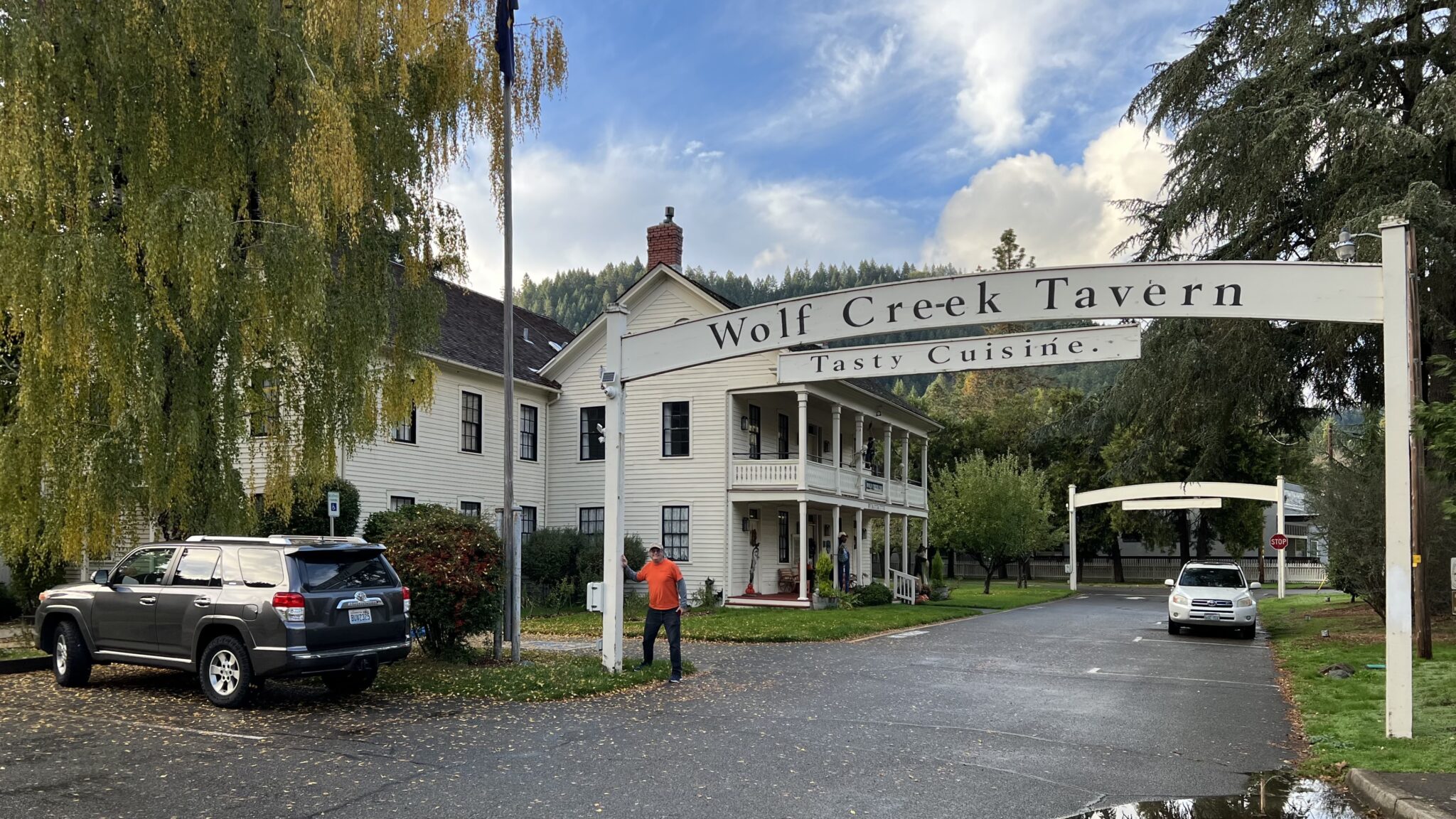 Wolf Creek Inn, Oregon USA | Cruising Log of the Murrelet