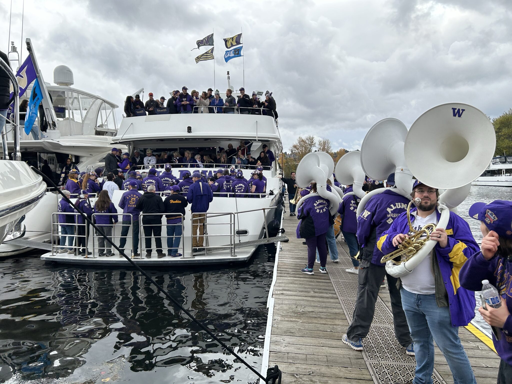 Tiquilla and Boys in the Boat | Cruising Log of the Murrelet